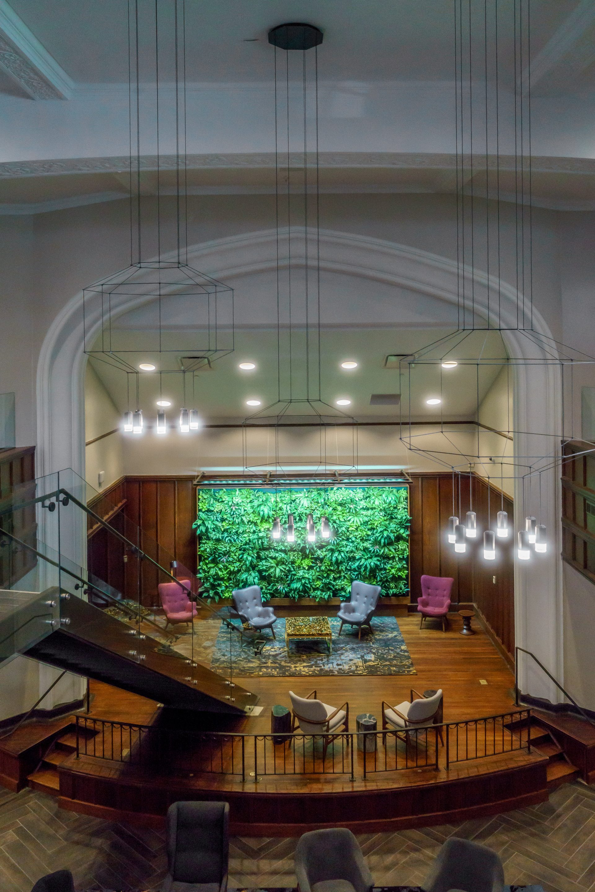 PITTSBURGH’S DISTRIKT HOTEL HAS THE CITY’S DNA IN ITS ARCHITECTURAL ...